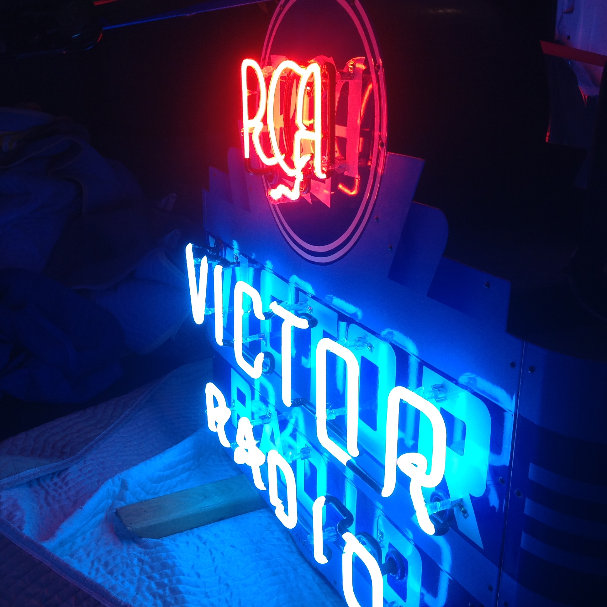 RCA Victor Radio Double Sided Porcelain Art Deco Neon Store Sign ...