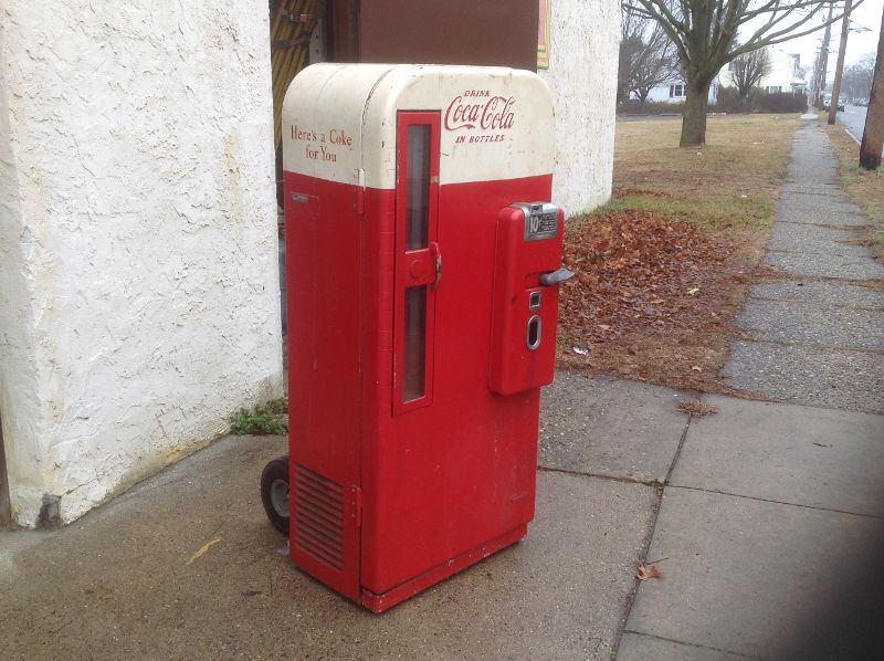 Vintage 1950’s Coca Cola Machine 81A « Obnoxious Antiques