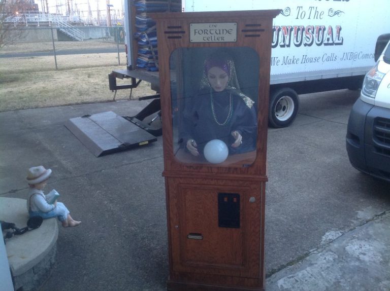 Vintage Coin Operated Arcade Fortune Teller Machine « Obnoxious Antiques