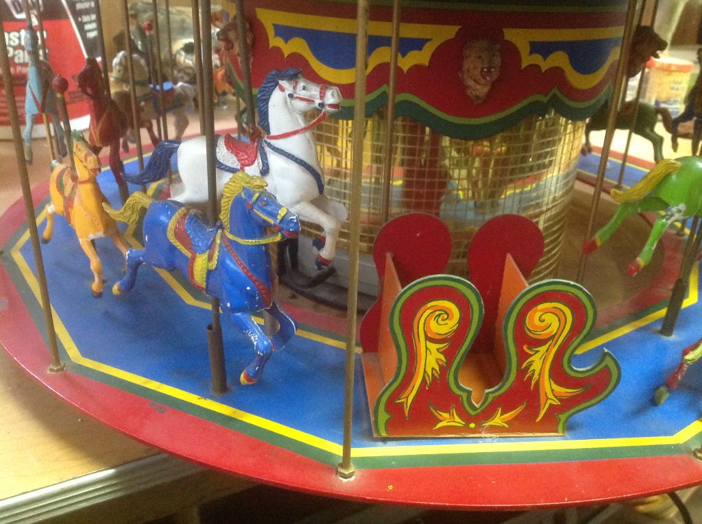 Miniature Working Carousel Window Display By Suba Display « Obnoxious ...