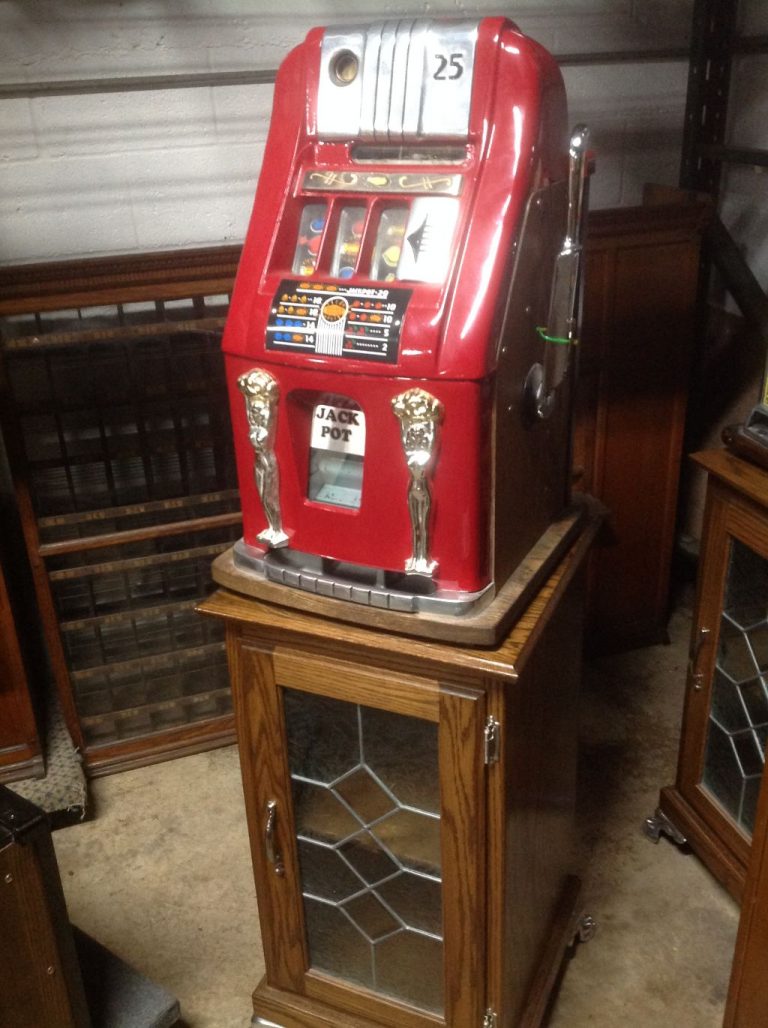 Mills 25 Cent Slot Machine « Obnoxious Antiques