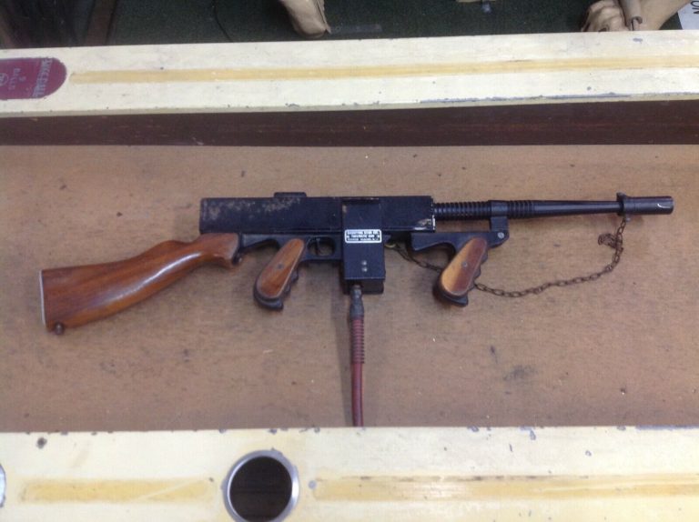 NJ Shore Boardwalk Shooting Star Shooting Gallery Tommy Machine Gun ...