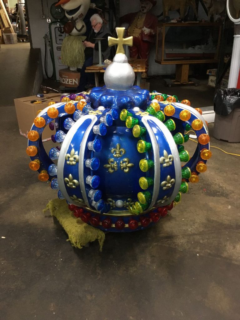 Vintage Animated Carnival Ride Center King’s Crown « Obnoxious Antiques