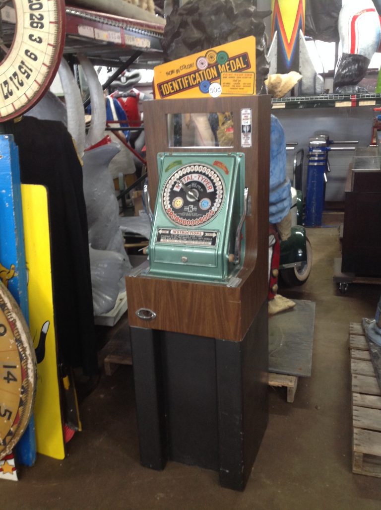 Vintage Mid-Century Coin Operated Penny Arcade Harvard Metal Typer ...