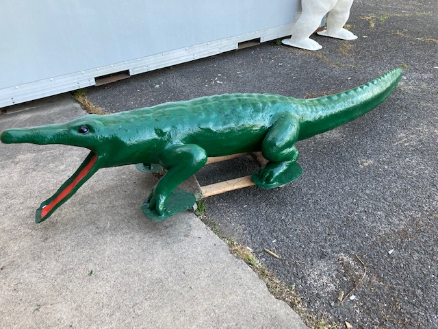 1950’s Miniature Golf Fiberglass Alligator « Obnoxious Antiques